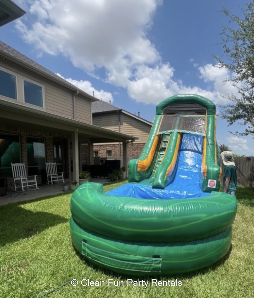 How to Choose the Right Inflatable Water Slide for Your Party
